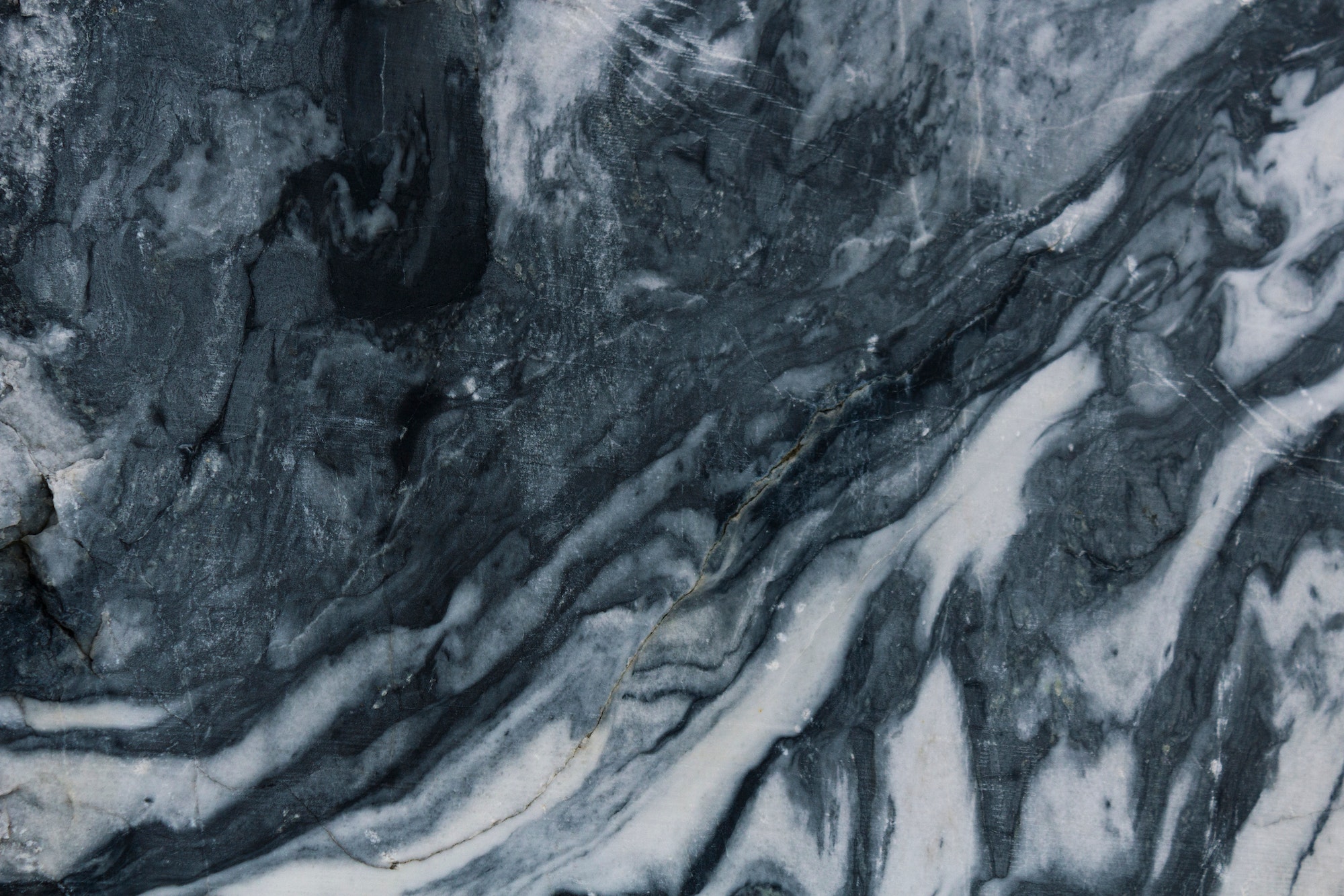Universal Granite Tile – Kitchens & Bathrooms Countertops Installation ...